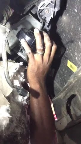 HOW TO REPLACE HORN FORD EXPLORER #automobile #car - YouTube