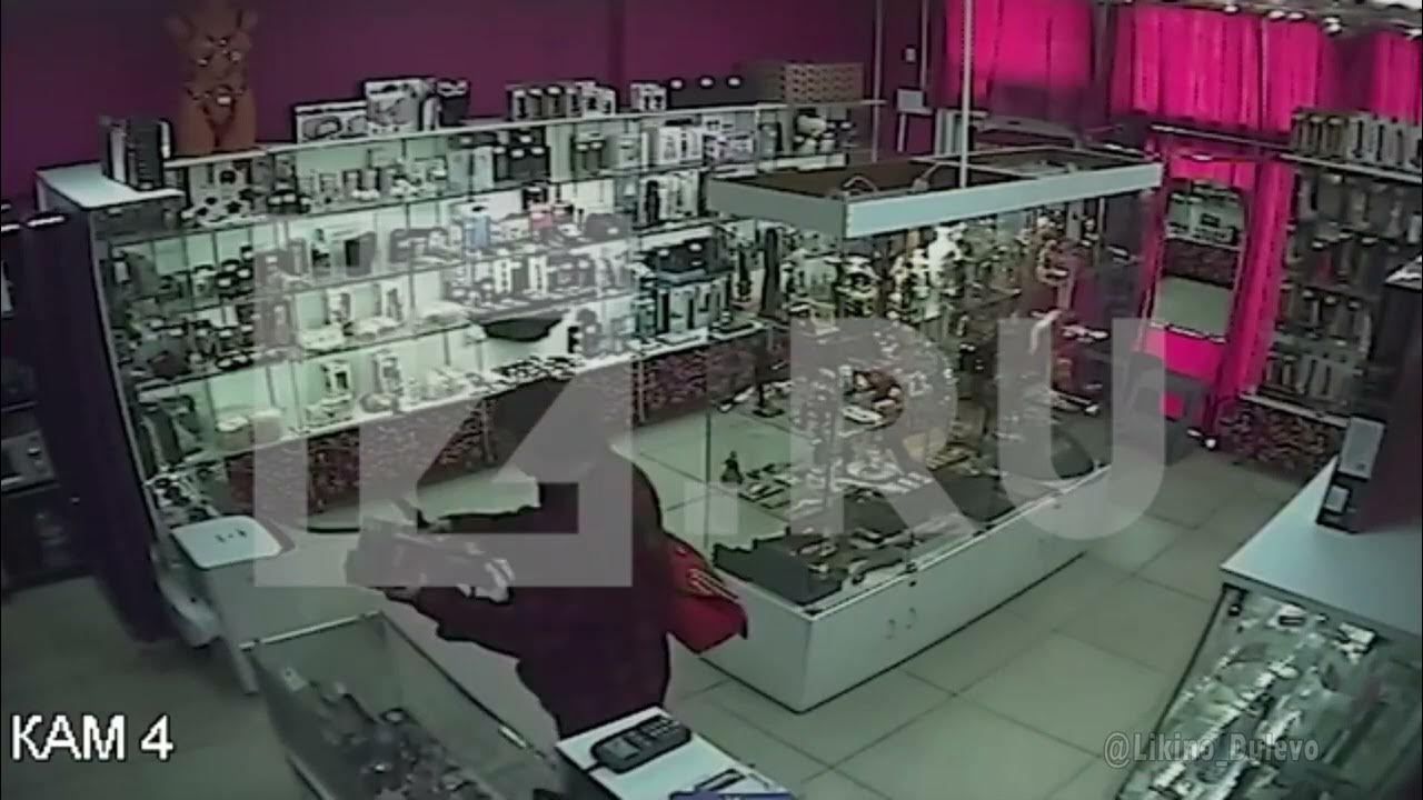 Мужчина, ограбивший секс-шоп в Ногинске, отбился от погони украденной ...