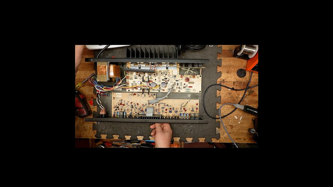 Replacing Input Jacks on a Fender BXR 200 Bass Amp - YouTube