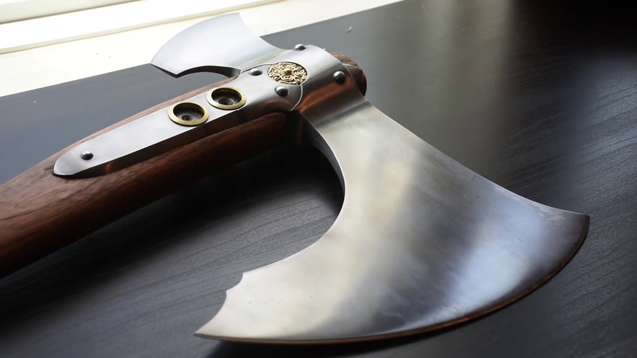 I made another LEVIATHAN AXE - YouTube