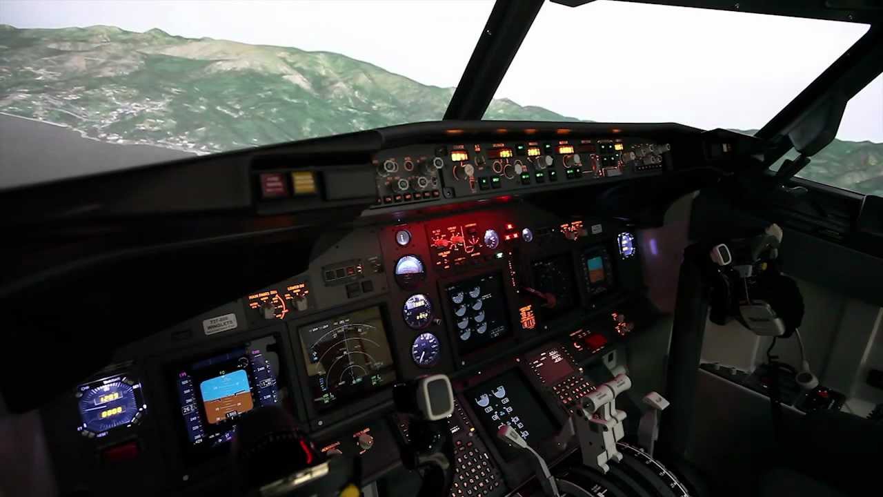 B737NG Projection Simulator Takeoff - YouTube