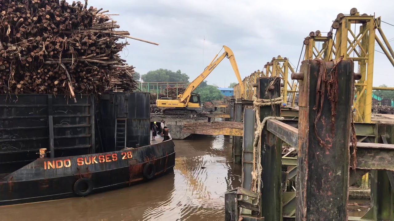 PROSES PENYANDARAN KAPAL PENGANGKUT KAYU - YouTube