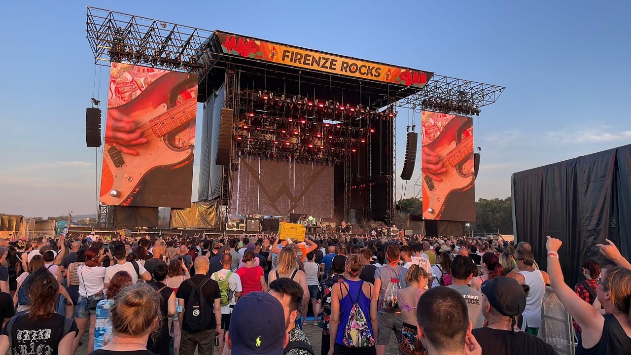 Wake me up when September ends Green Day Firenze Rocks 2022 - YouTube