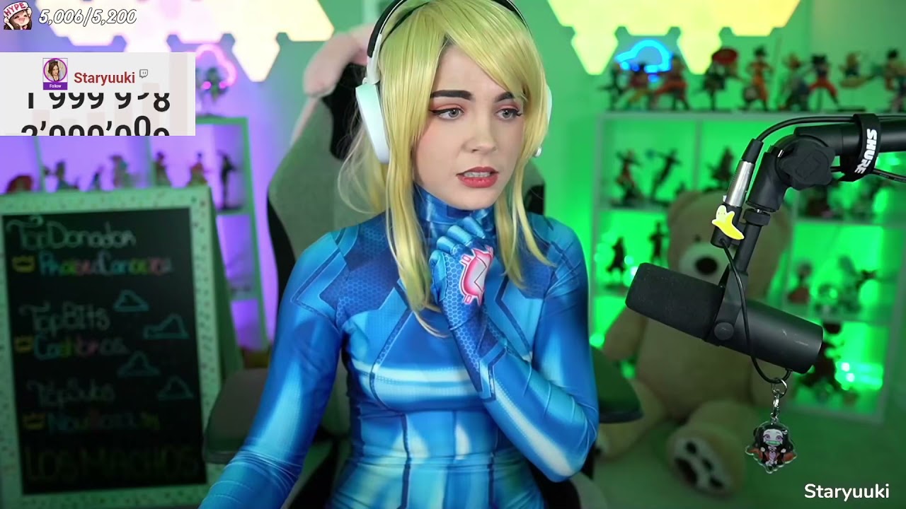 Staryuukii emocionada por llegar a los 2 millones en twitch - YouTube