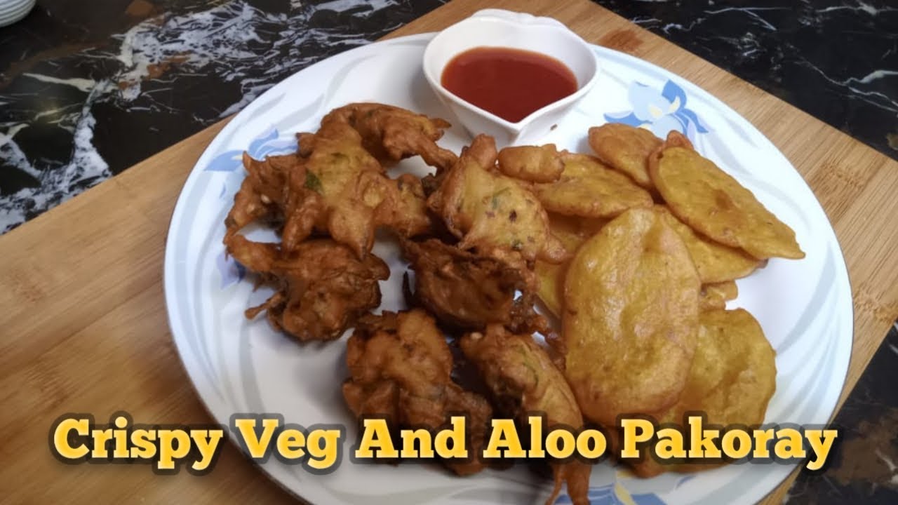 Crispy Veg And Aloo Pakoray | recipe of crispy pakoray by Chaska Pakany ...