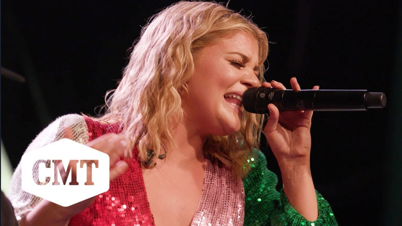 Lauren Alaina Kicks Off Her Headlining Tour Night Out Nashville - YouTube
