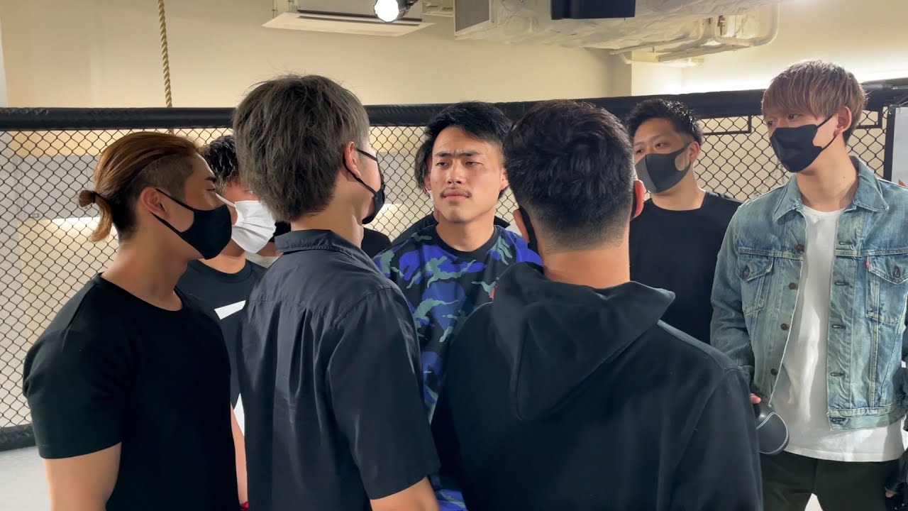 朝倉未来「10対1で武器持った相手をボコボコ」と豪語した“10人ニキ”の伝説を検証→わずか20秒でボコボコに Vipperlog