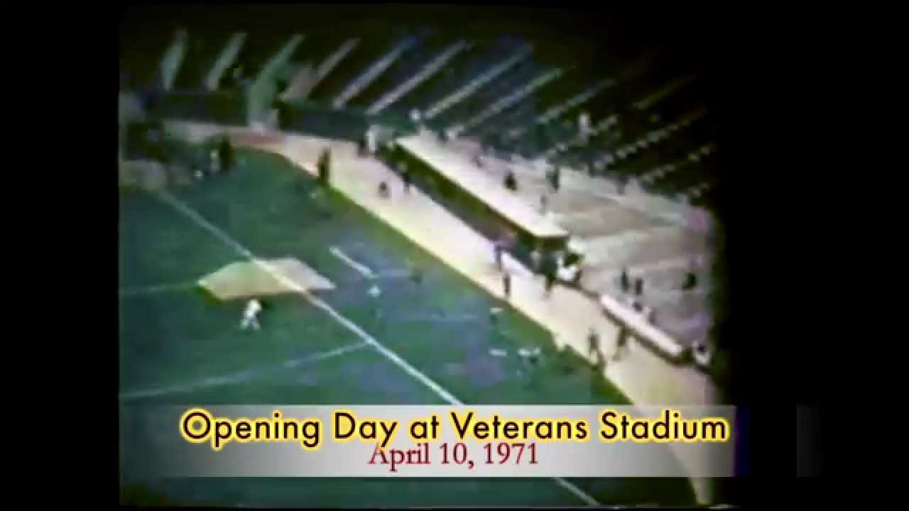 Opening Day at Veterans Stadium - YouTube