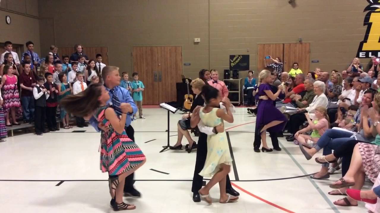 LFE 4th Grade Recorder Concert 2016 - YouTube