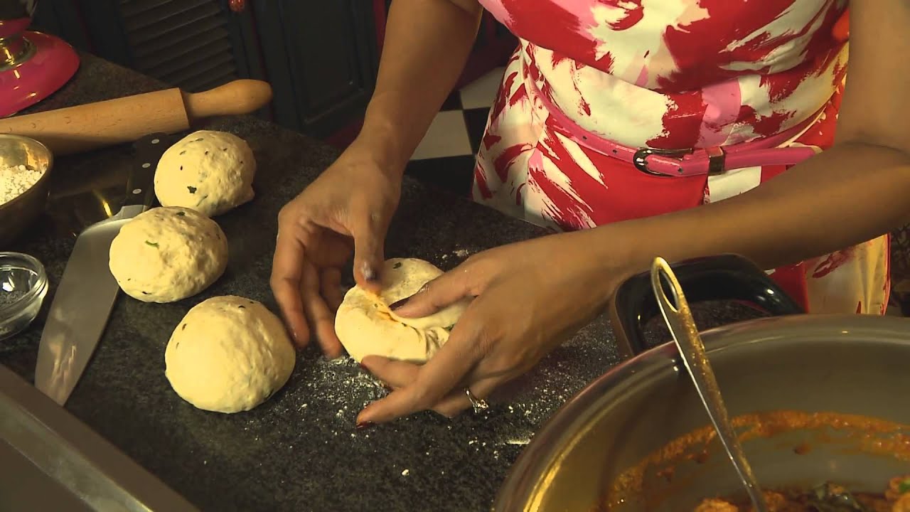 Ep 16 : Food Mela - Christmas Leftovers - YouTube
