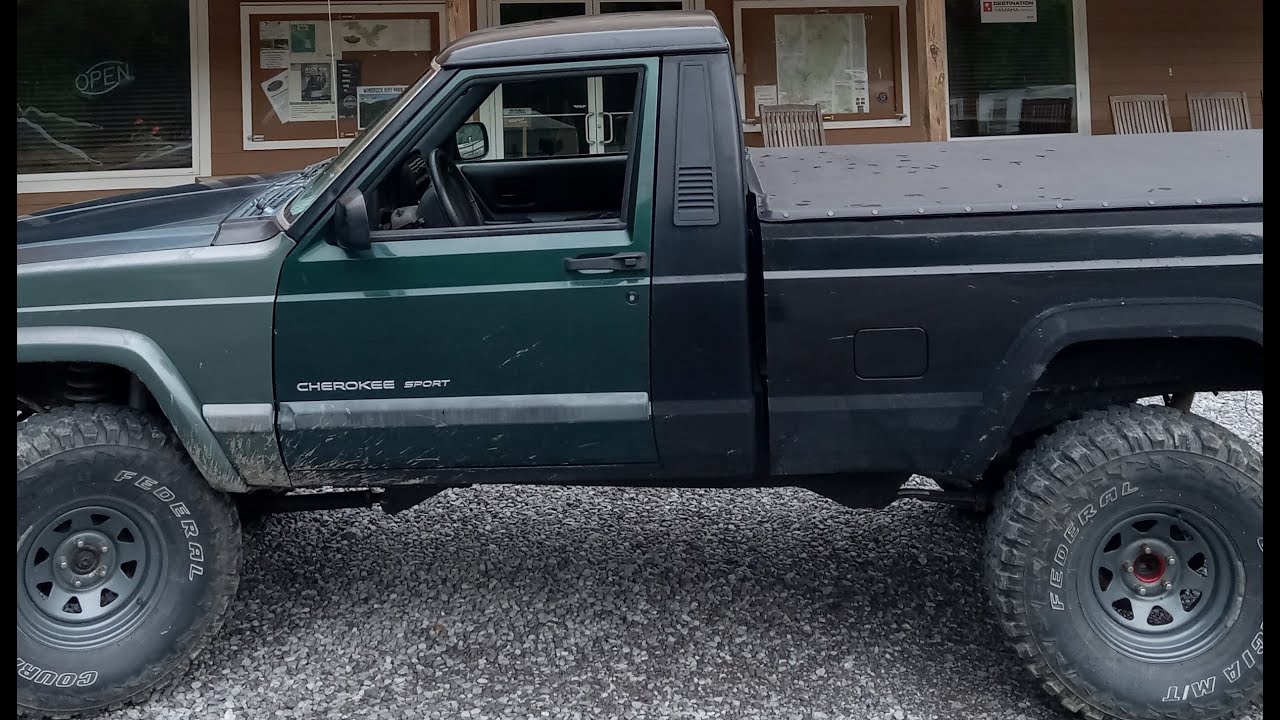 97+ Jeep Cherokee doors on Jeep Comanche XJ MJ - YouTube