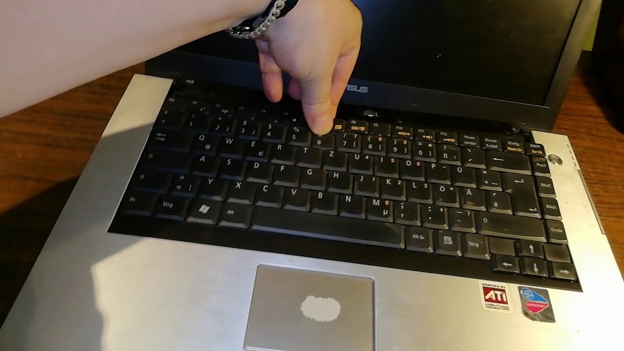 Asus W1/W1000 cz1 Naprawa - wymiana procesora, pamięci ram - YouTube