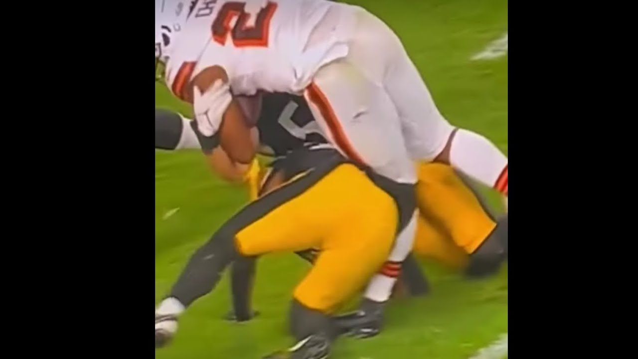 Nick chubb knee injury close up angle - YouTube