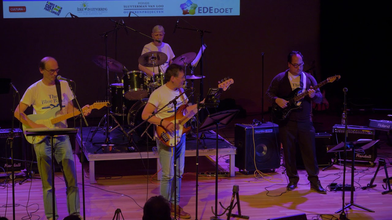 Blue Band 4. | Make me feel you love - YouTube