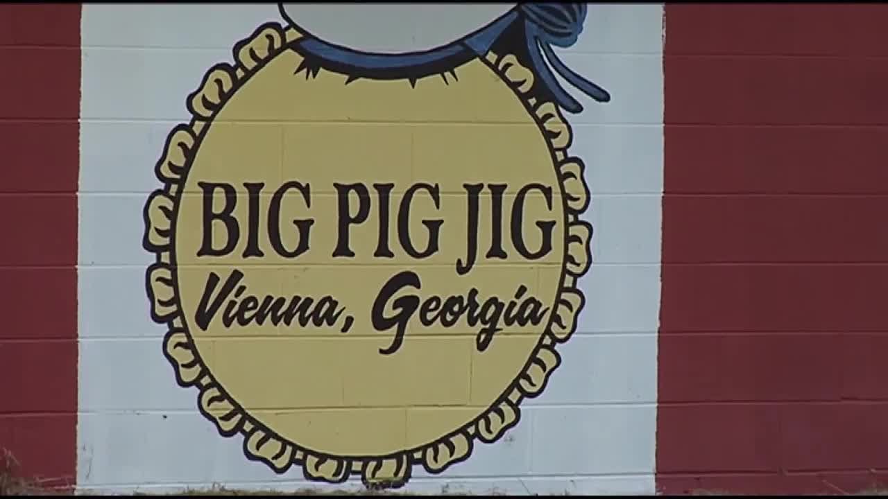 Big Pig Jig returns to Dooly Co. for 41st year - YouTube
