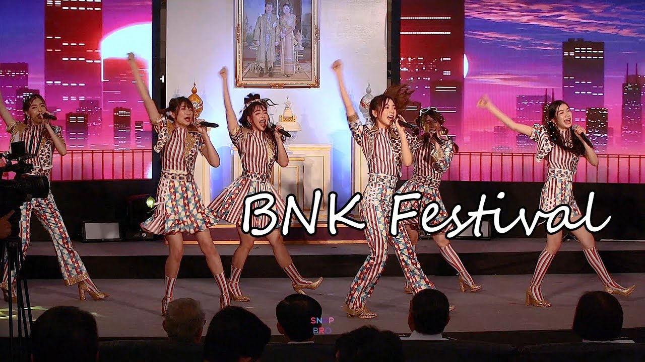 BNK48 - BNK Festival【Fancam】「GSB E-Cup Grand Final」06.10.19 - YouTube