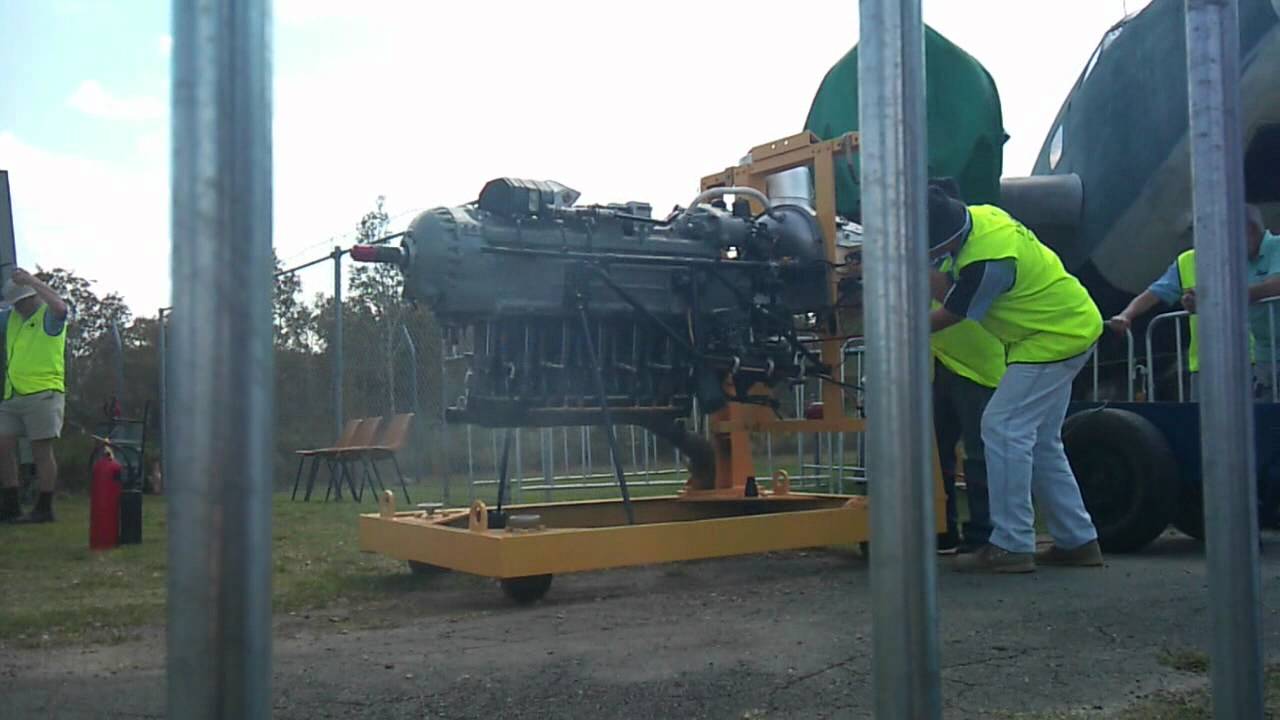 de Havilland Gipsy Queen - YouTube