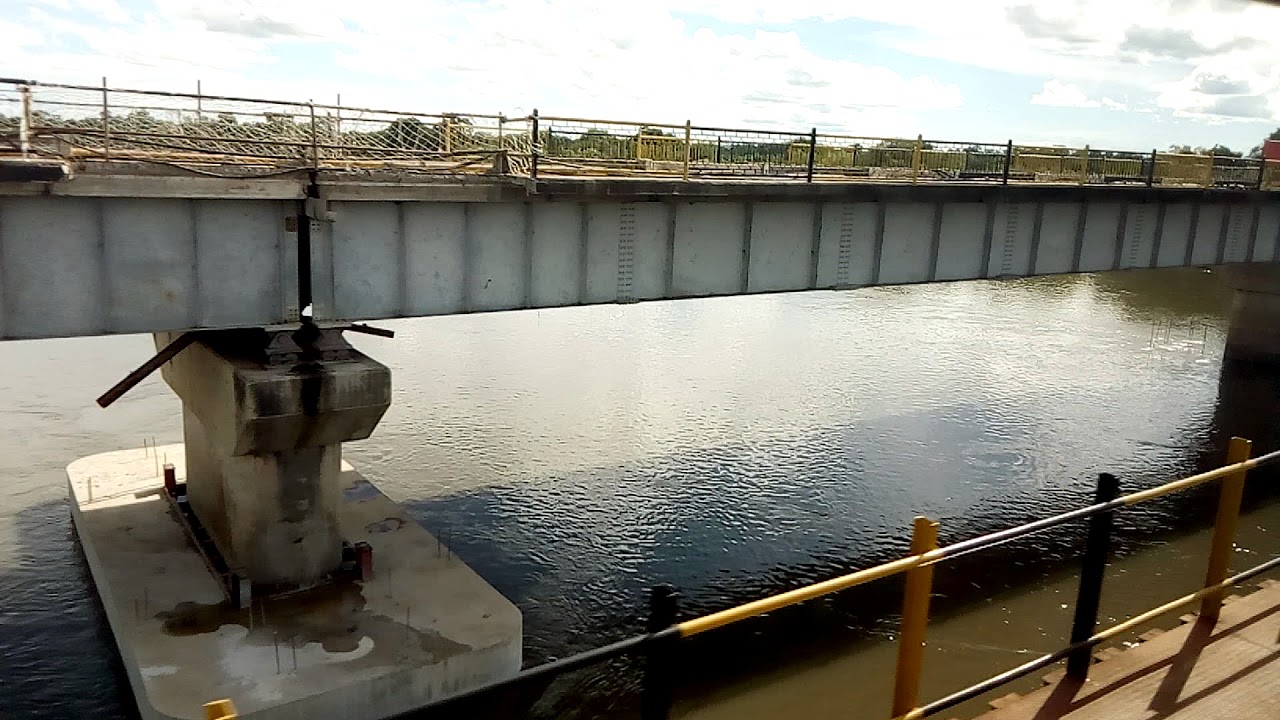 KAFUE BRIDGE - YouTube