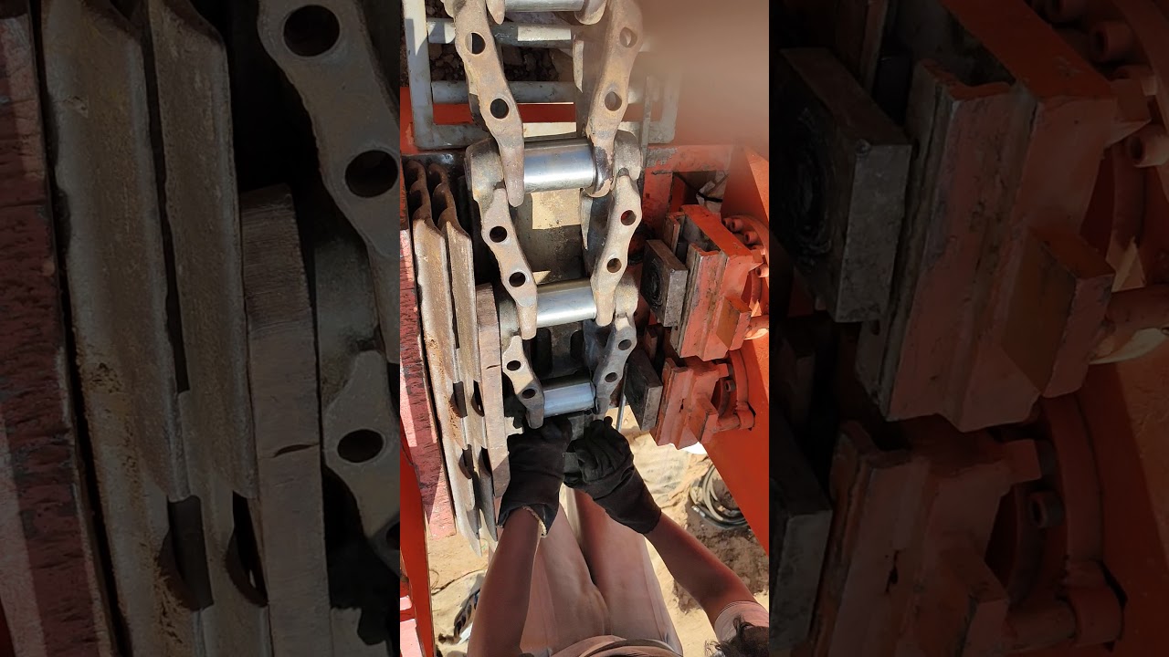 Excavator chain press install new bush pin link set and old bush turn ...