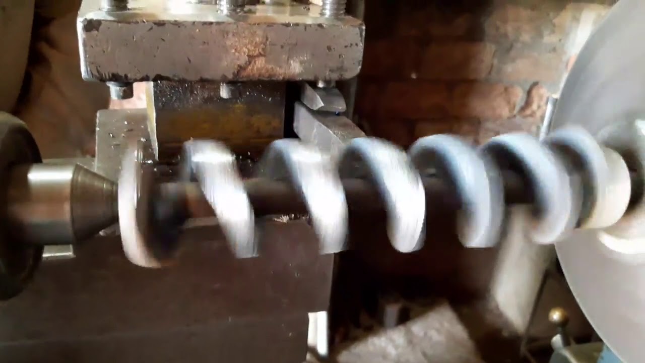 How To Thread On Lathe Machine External And Interal Threads NORMAL ...