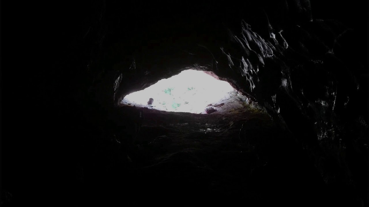 Hob Thirst House Cave, Deepdale, Buxton - YouTube