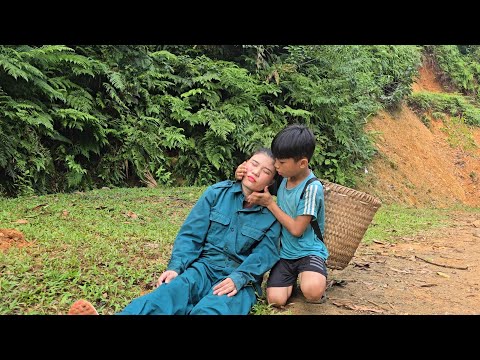 FULL VIDEO: Orphan boy's daily life with an old lady and kind cops