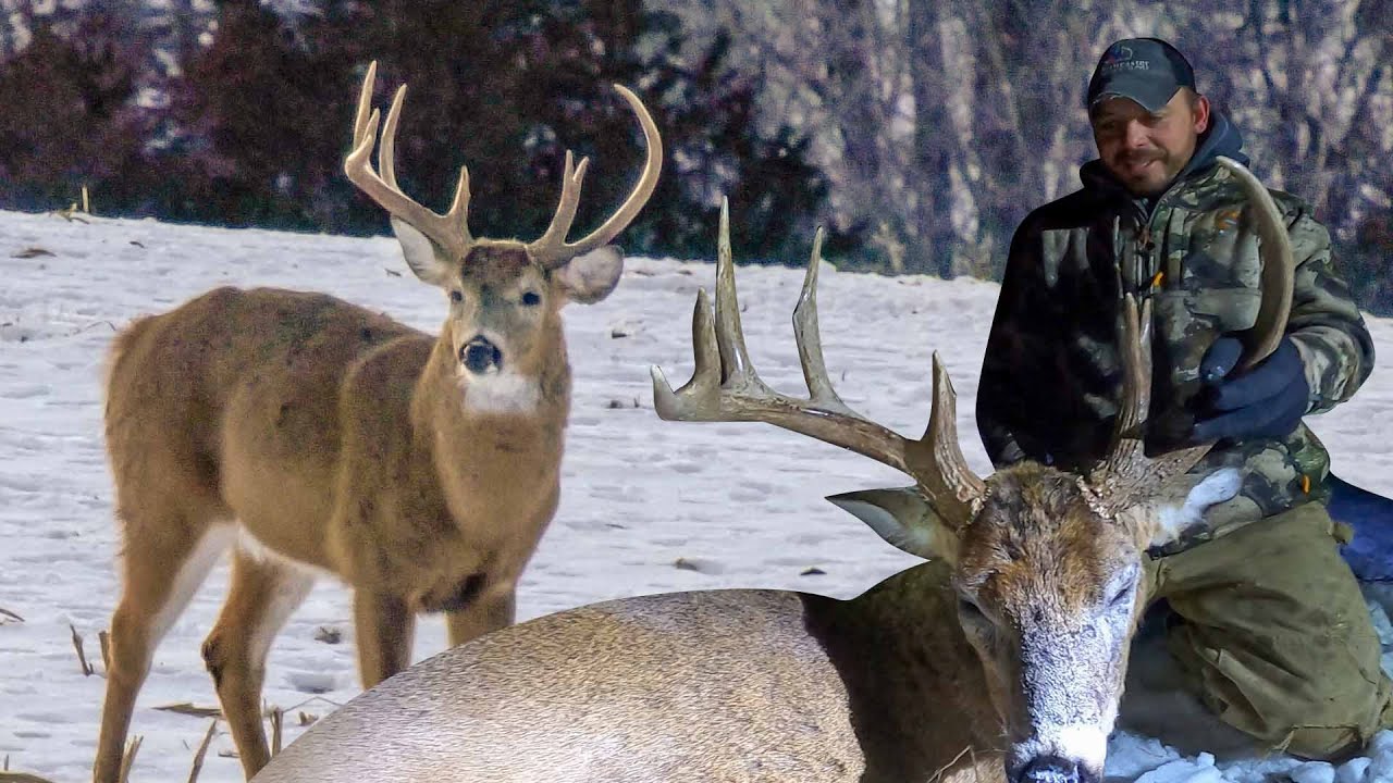 First Big Buck On My New Farm! - YouTube