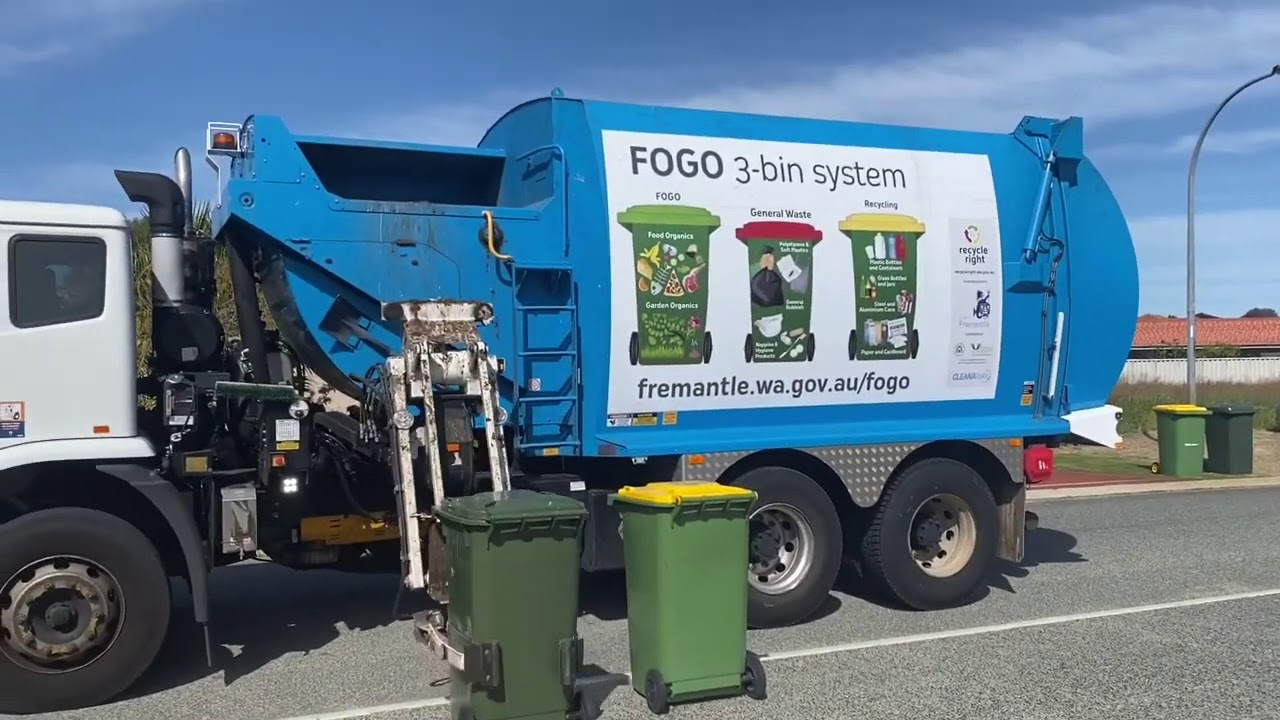 City of South Perth garbage freo truck (SL1239) - YouTube