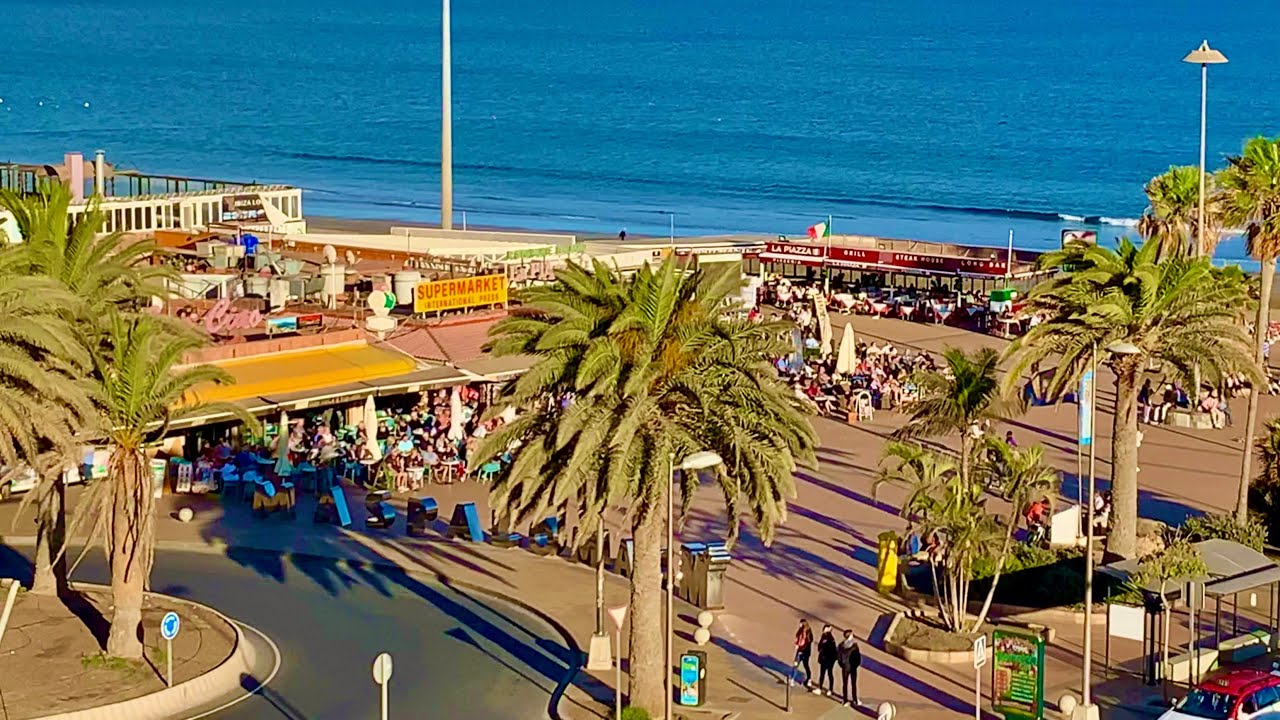 Gran Canaria 🌞 Come with me to the Sea 🏝 Streets of Playa del Ingles 👙 ...