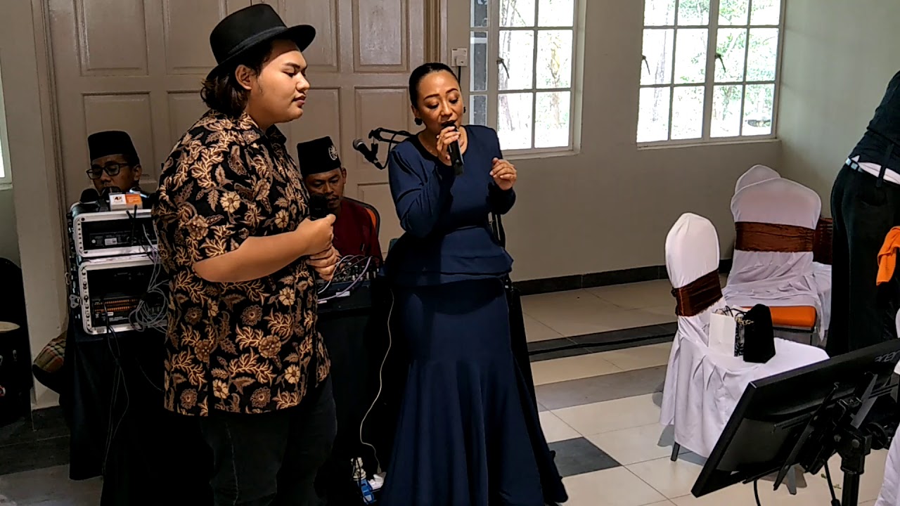 Amylea feat Alif Johan - YouTube