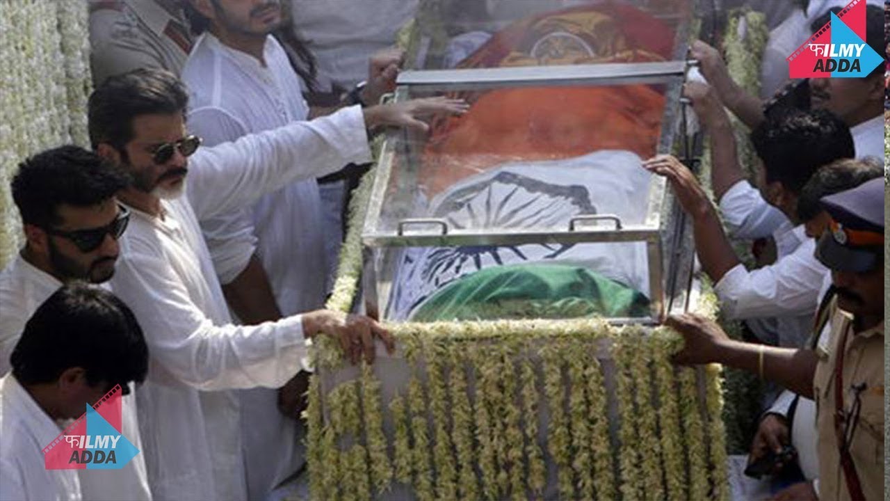 SRIDEVI'S FINAL JOURNEY VISUALS ON ROAD Part 2 || sridevi body funeral ...