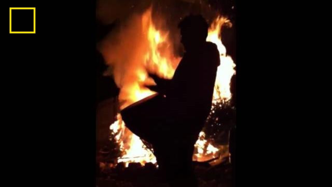 Winter Bonfire Drum Circle | Djembe Solo at Warren & Kerry's (2011 ...