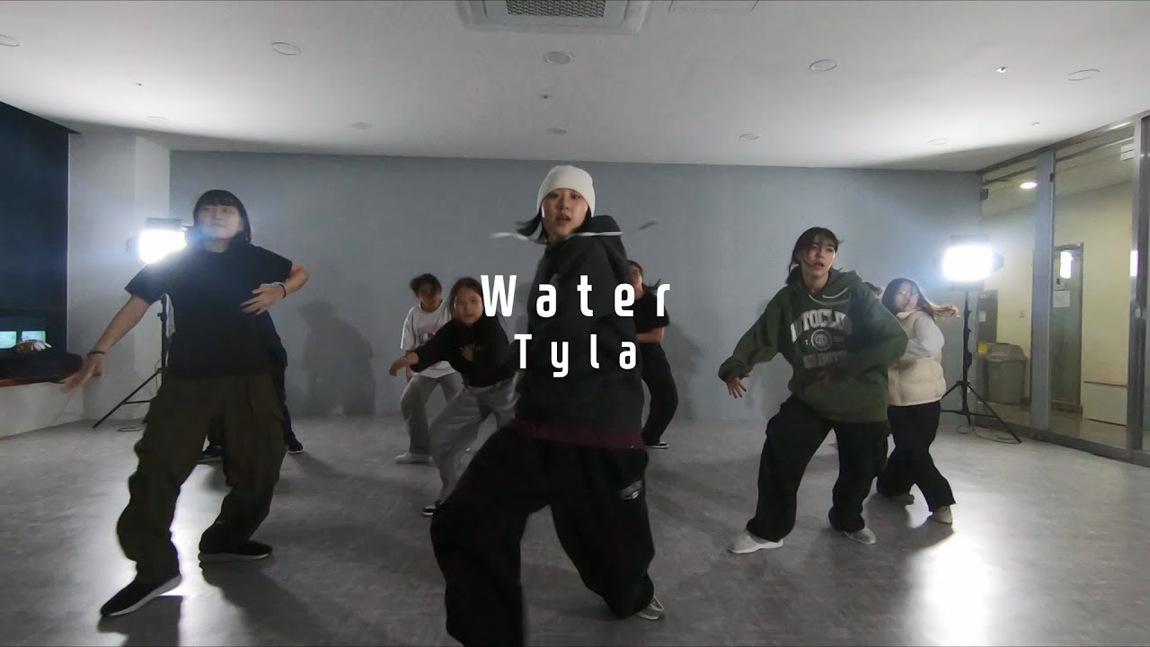 Water - Tyla / 힙합 클래스 / 고릴라크루댄스학원 죽전점 - YouTube