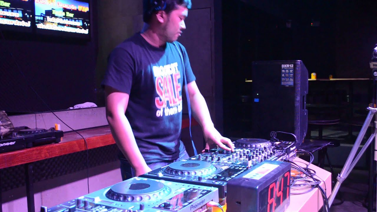 DJMOSS @EASTERN DJ FIGHTING COMPETTITION 2013 - YouTube