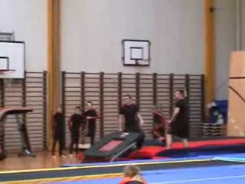 Teamgym Herlev Junior Boys, trampette - YouTube