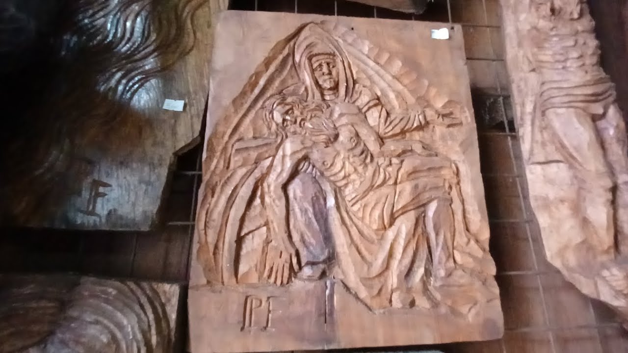Pio Fadul Wood Carving Art of Paete Laguna - YouTube