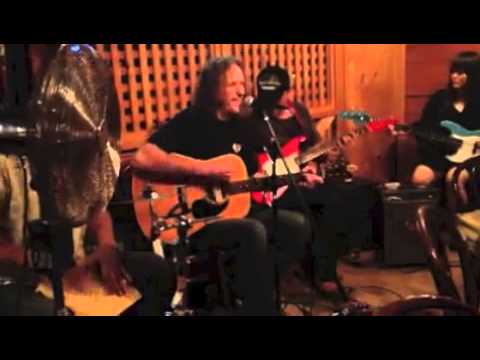 The Thursday Gig. July 2013 - YouTube