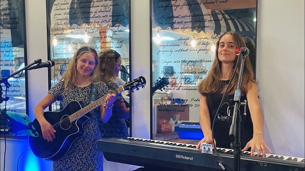 Live music with Iris Andie #taylorswift #fypシ゚ #live - YouTube
