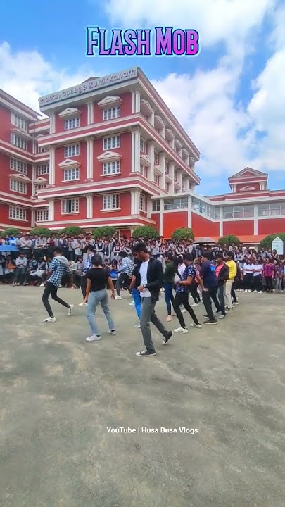 Flash Mob 🕺💃| Marian College Kuttikkanam #dance #flashmob - YouTube