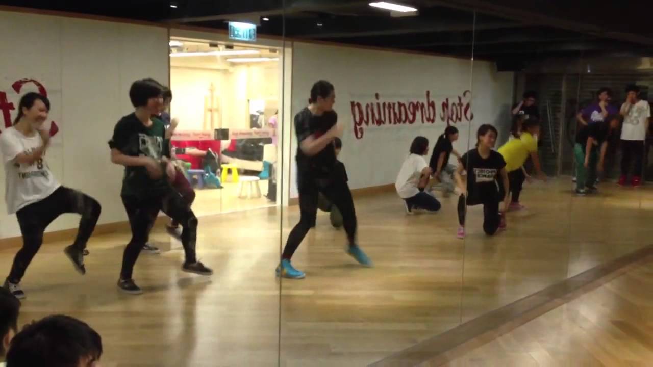 Project Dance Studio dancer training - Waacking by Virago C - YouTube