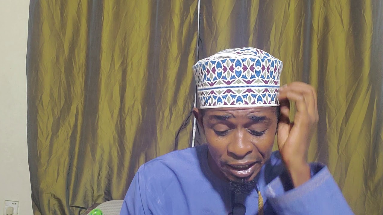 MAJIBU YA CLIP YA NDEVU NDANI YA MAS-HAF..? - YouTube