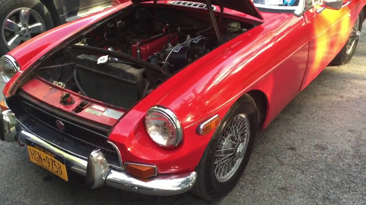 1971 MBG at idle - YouTube