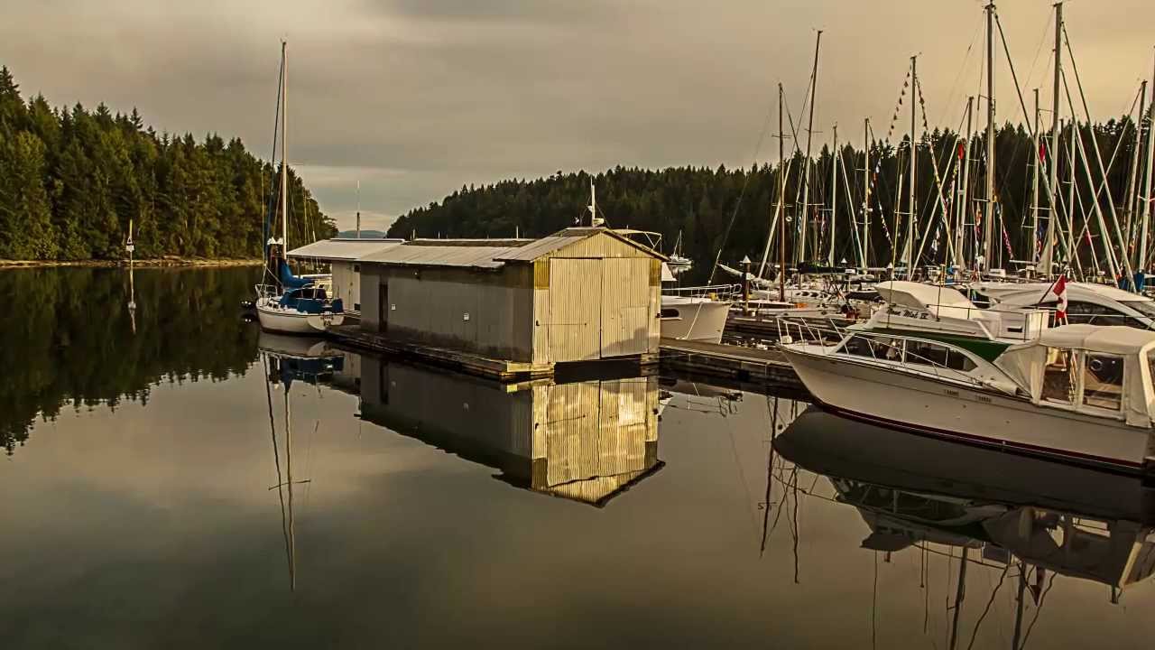 Telegraph Harbour Marina - Thetis Island - YouTube