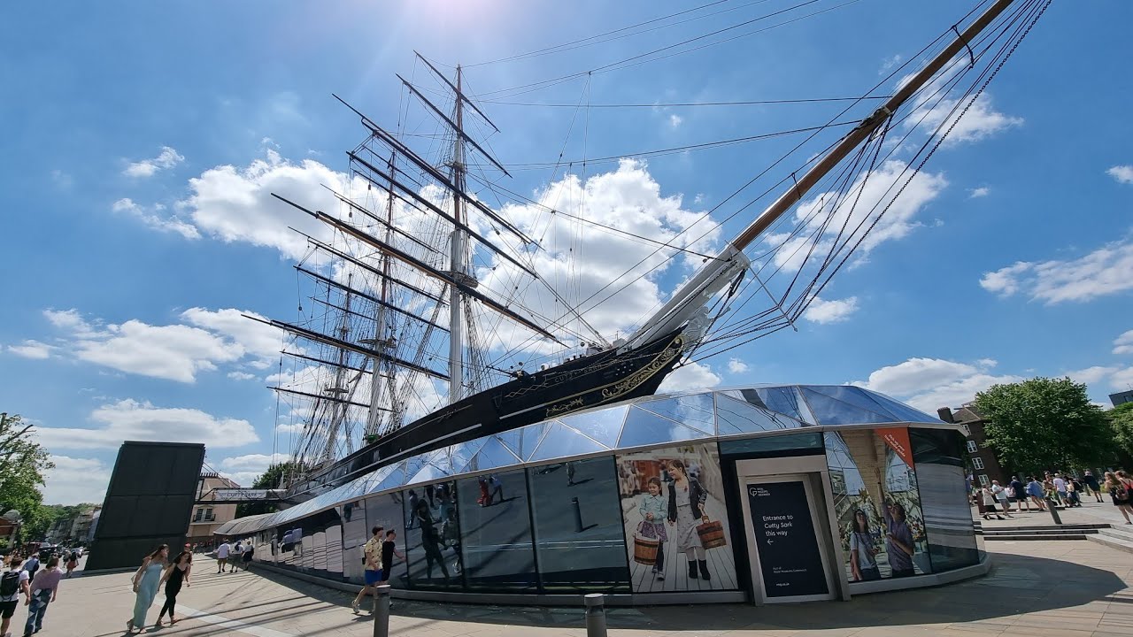 thames clipper and cutty sark virtual tour's 4k 60fps - YouTube