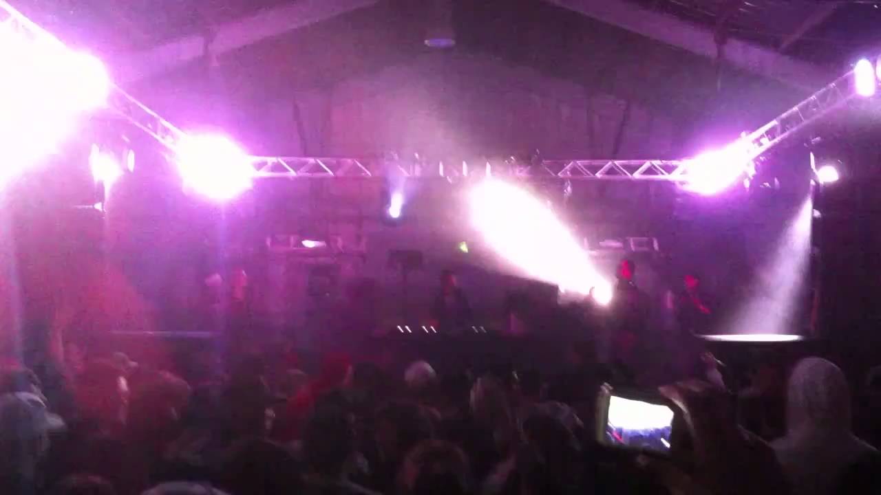 Love Groove 2011 Afrojack - Replica - YouTube