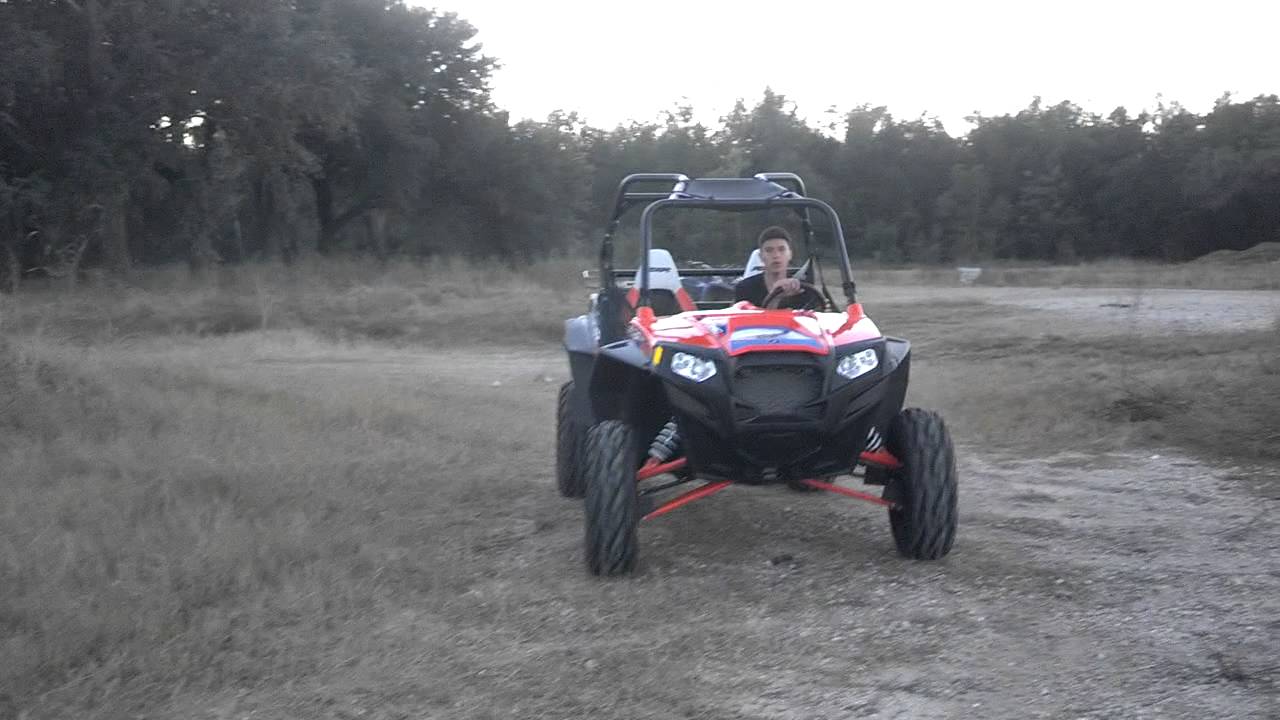 2013 Polaris RZR XP900 LE jumping - YouTube