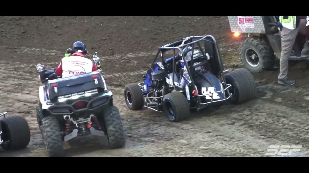 LAST SECOND PASS TO TRANSFER ON IN THE KKM #racing #dirttrackracing # ...