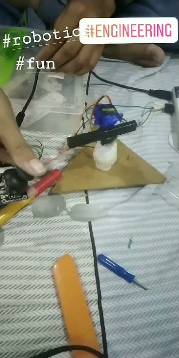 Robotic arm - YouTube