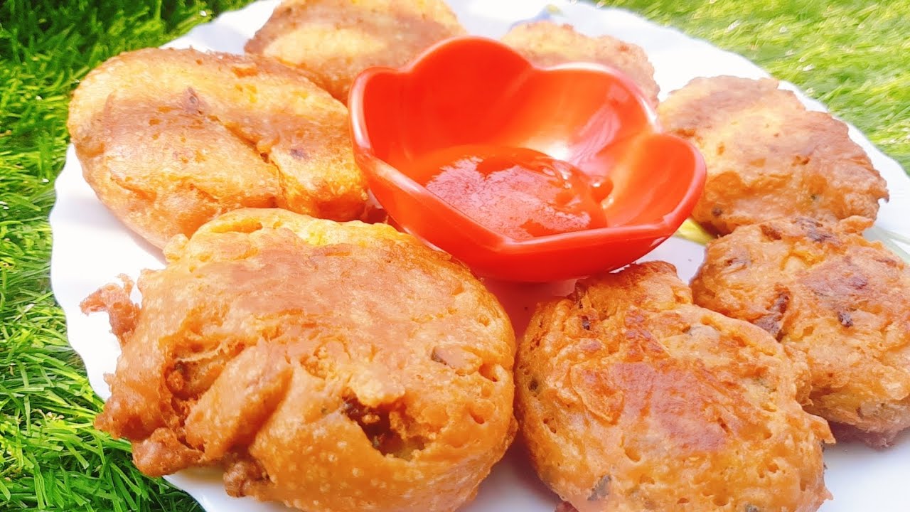 Aaloo Vada //Aloo Chop//Vada for Paav // মুচমুচে আলুর বড়া ||Aloo Bora ...