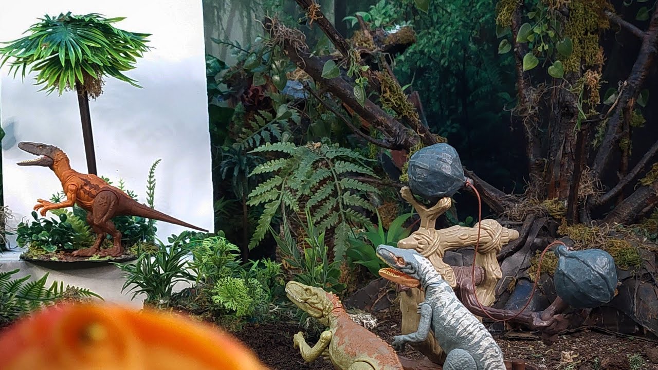 Dino Display Stand! Mattel Jurassic World How To Craft Tutorial! - YouTube